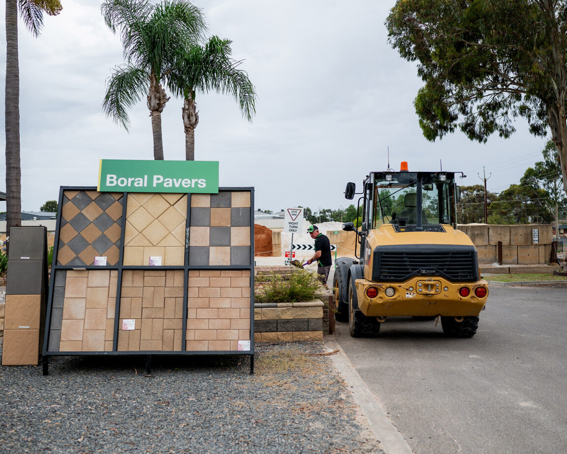 Paving & Retaining Walls - Buttrose Landscape and Garden Supplies